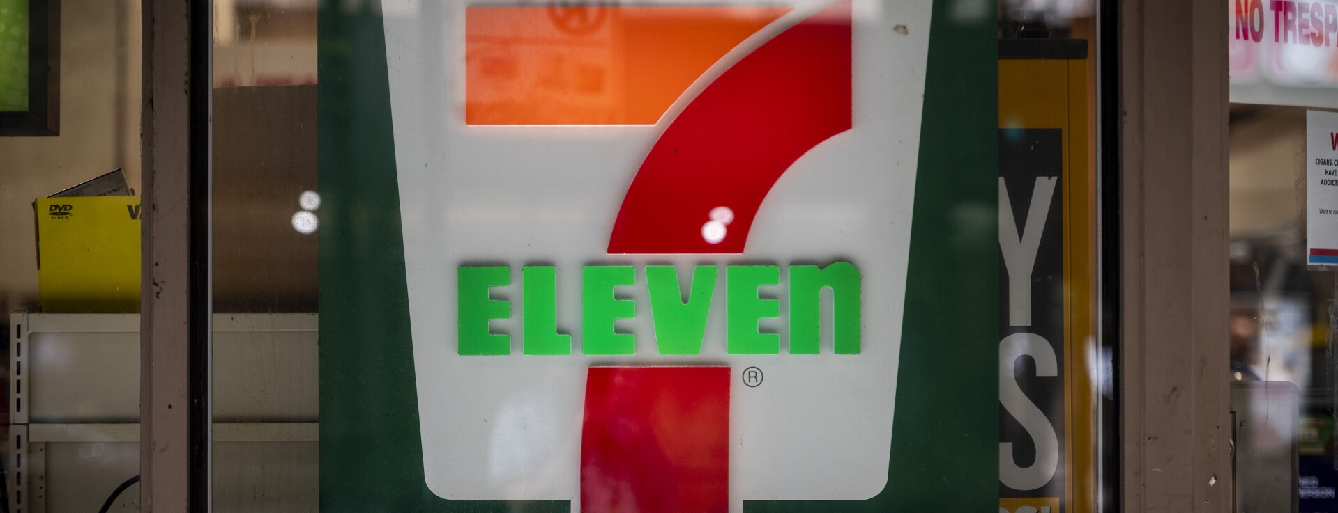 7-Eleven, Franchisees Renew Battle Over What Defines a Worker